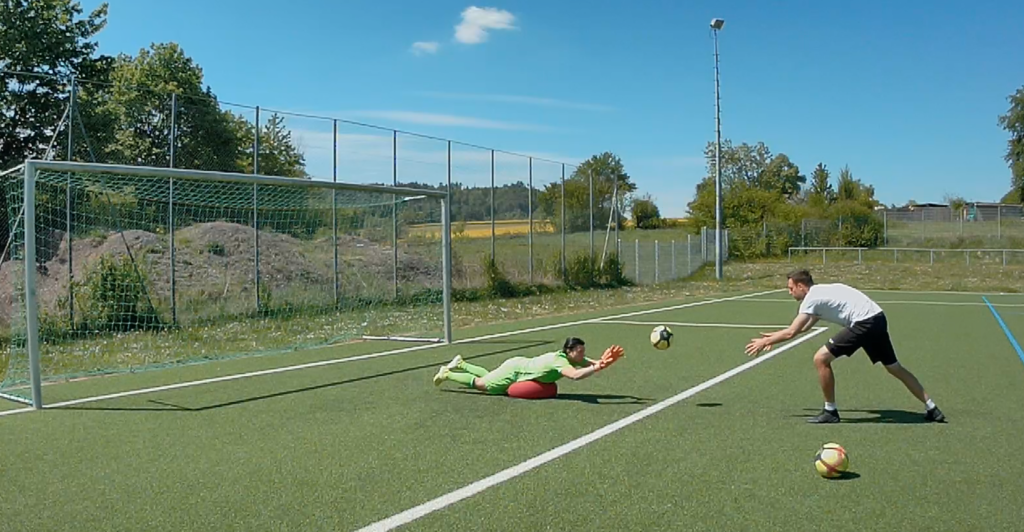 Togu Jumper: Innovative goalkeeper exercises for effective goalkeeper ...