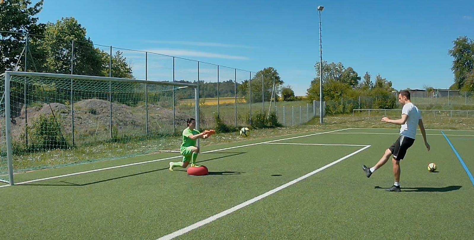 Togu Jumper: Innovative goalkeeper exercises for effective goalkeeper ...